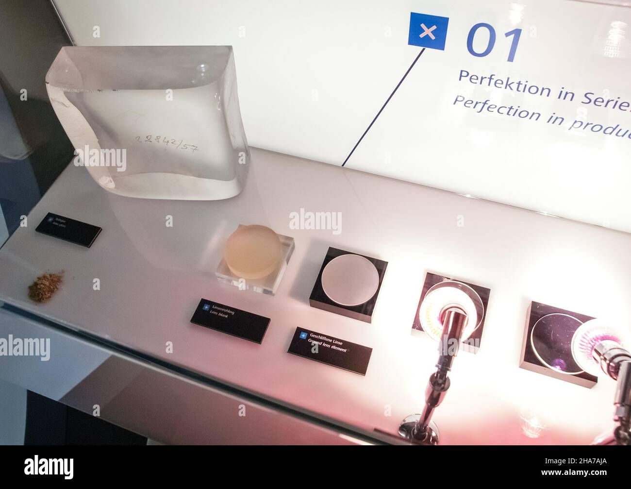 German optical lenses hi-res stock photography and images - Alamy