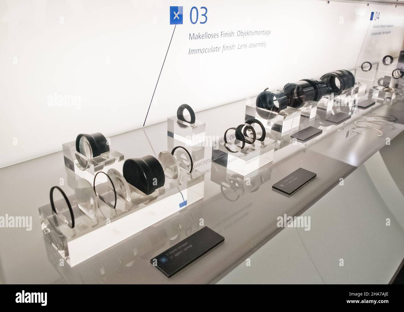 Carl zeiss lens hi-res stock photography and images - Alamy