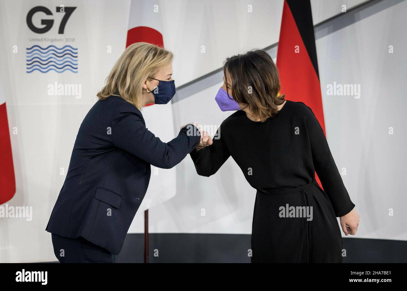 Liverpool, UK. 11th Dec 2021. Federal Foreign Minister Annalena ...