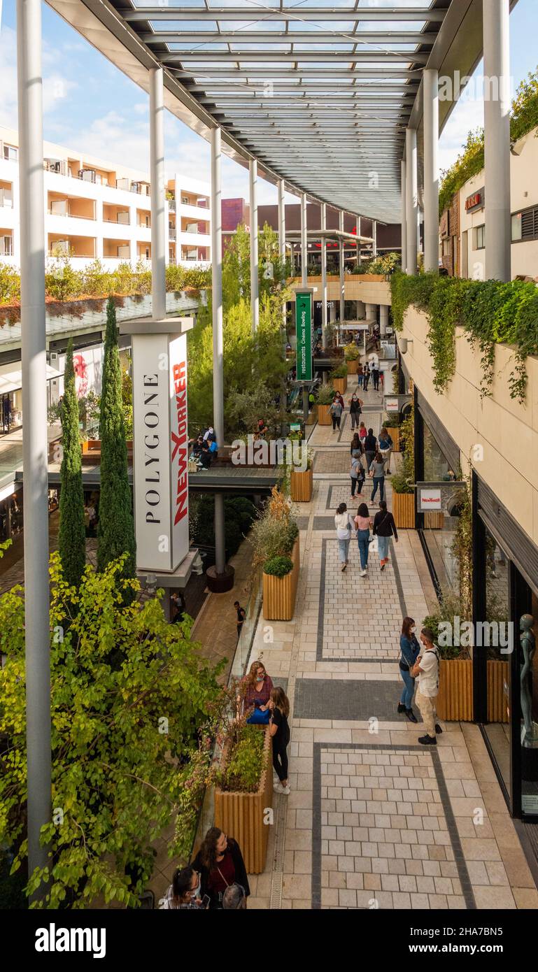 Polygone shopping centre, Béziers Stock Photo - Alamy