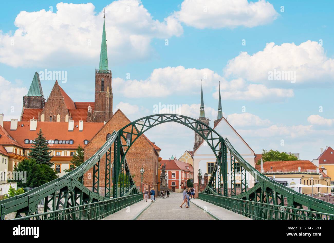 Bridge penitents dwarf hi-res stock photography and images - Alamy