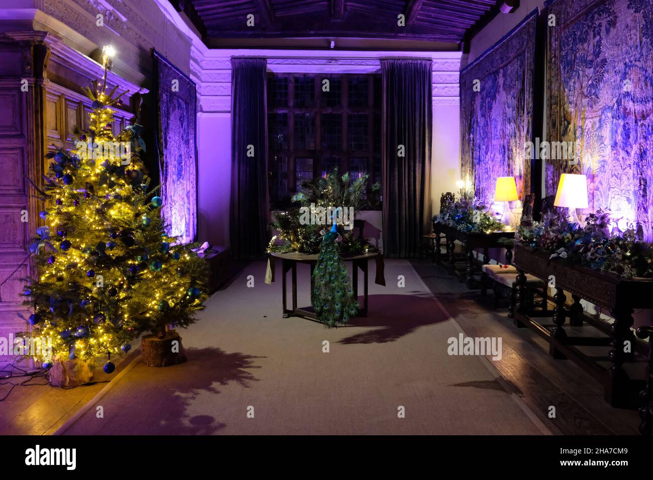 Interior of haddon hall hi-res stock photography and images - Alamy