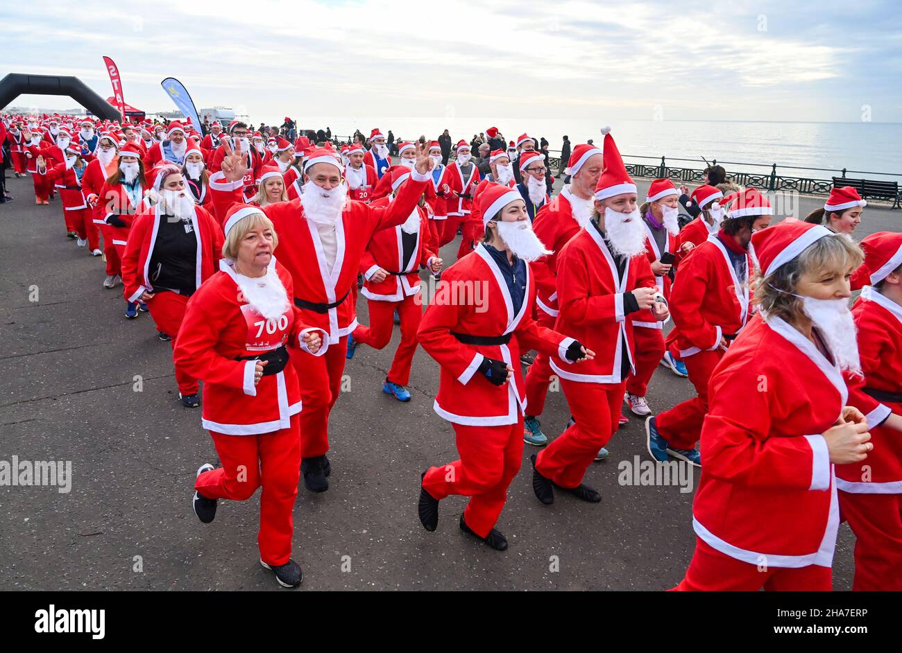 Santa claus race 2021 hi-res stock photography and images - Alamy