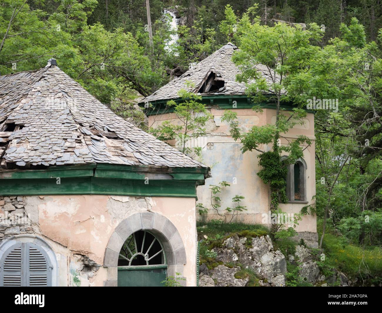 Abandoned ancient buildings at the Panticosa Spa (Baños de Panticosa ...