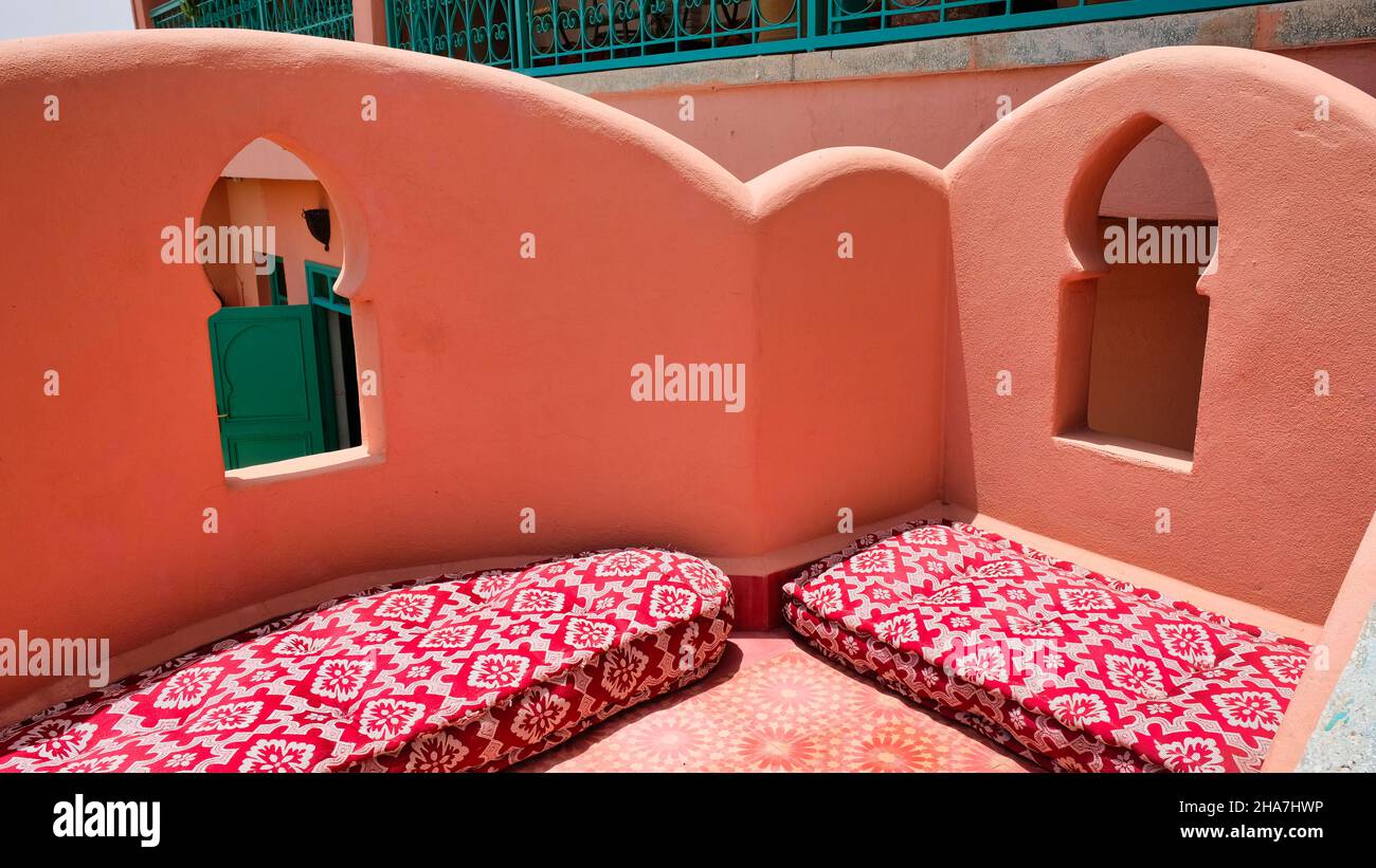 Moroccan house courtyard hi-res stock photography and images - Alamy
