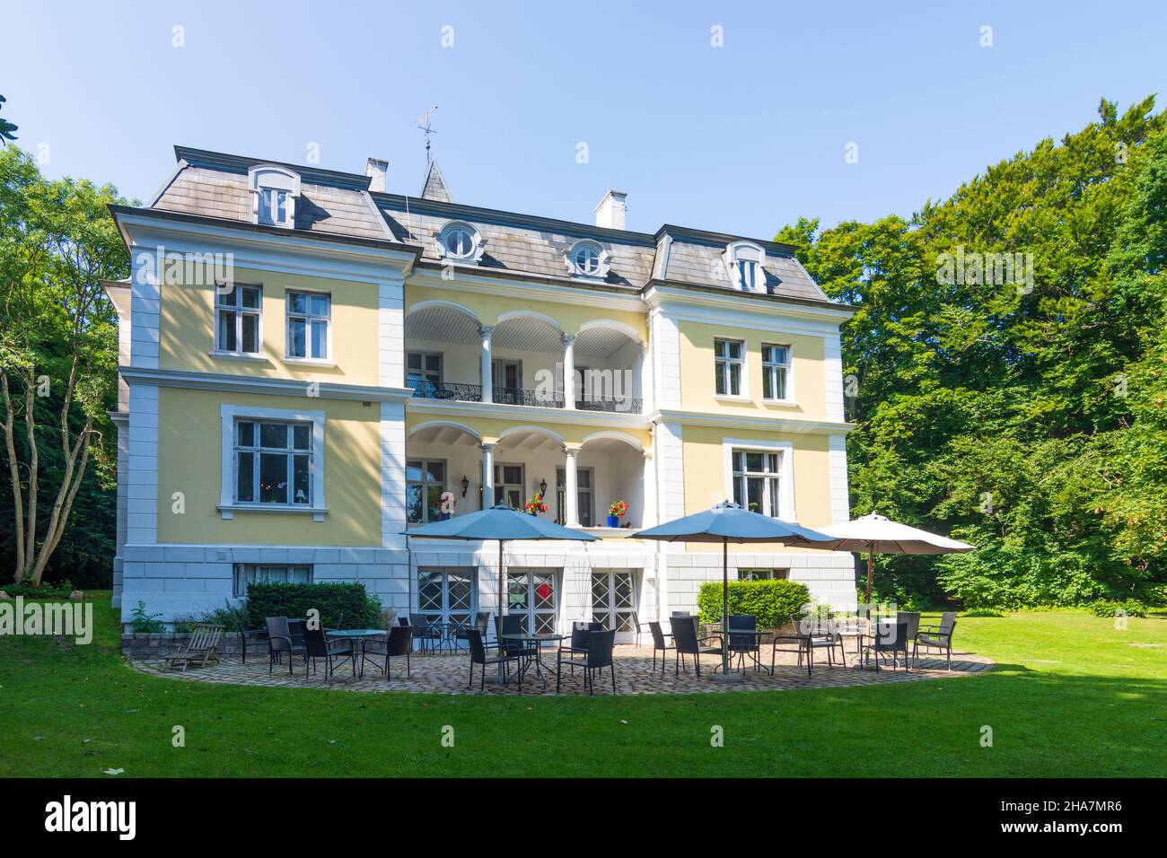 New palace in liselund hi-res stock photography and images - Alamy