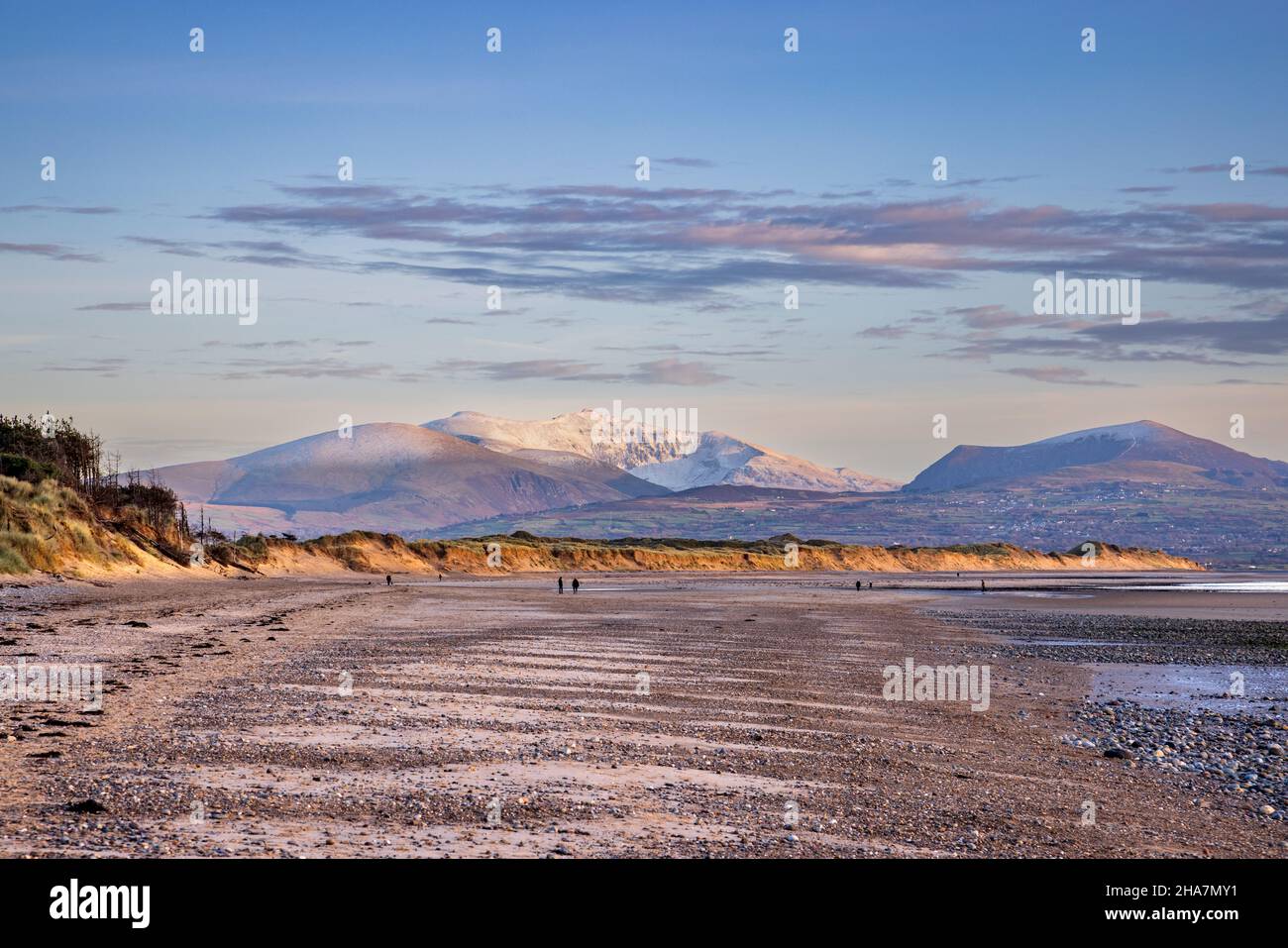 Snowdon horseshoe sunset hi-res stock photography and images - Alamy