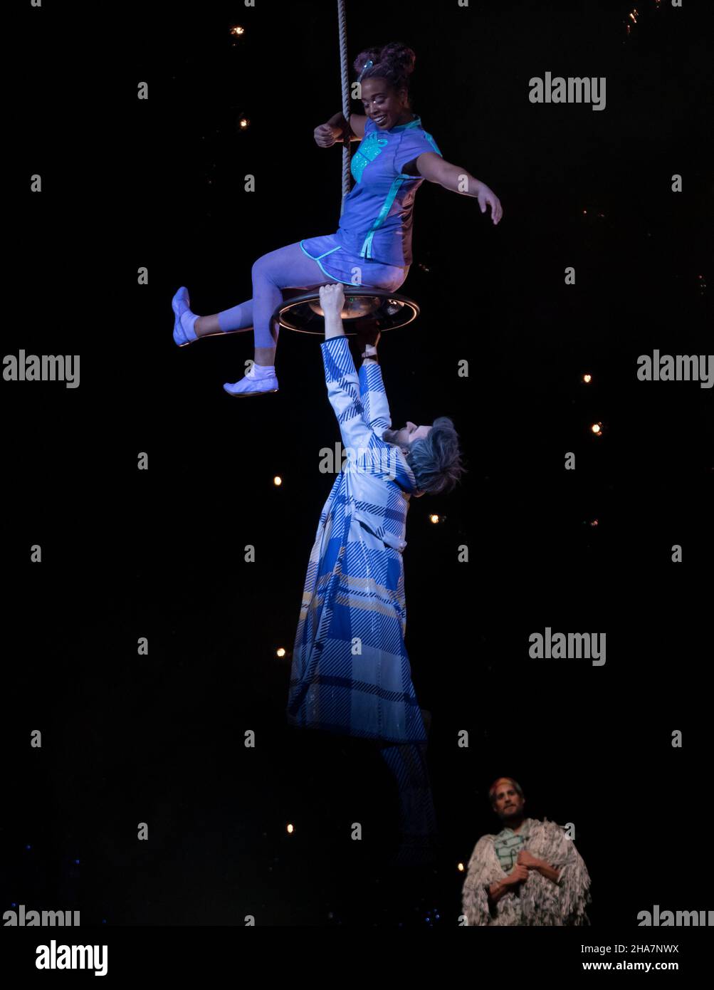 Alexis Vigneault performs Aerial Lamp act during media dress rehearsal ...