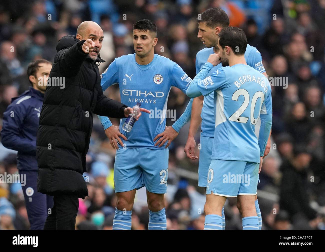 City coaches hi-res stock photography and images - Alamy