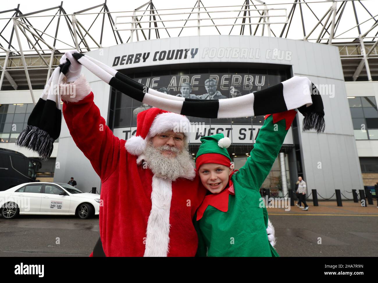 Santa claus derby hi-res stock photography and images - Alamy