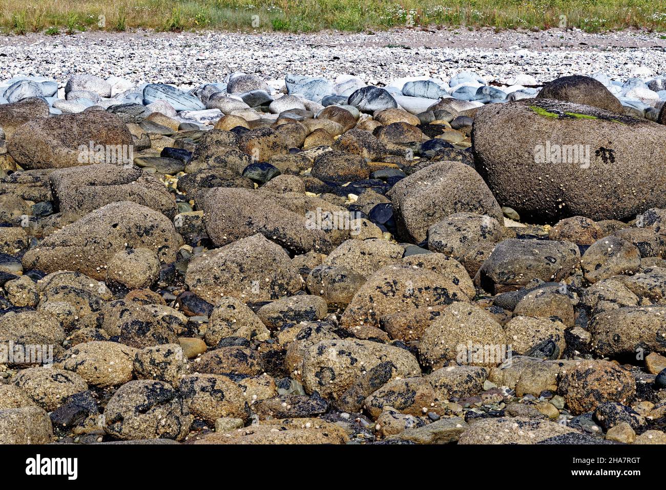 Pebble beach in summer at Machrie Bay on the Isle of Arran in Scotland ...