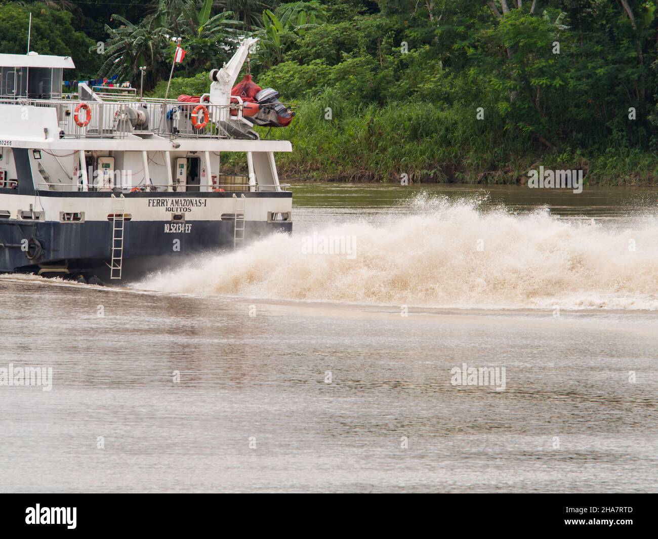Ship carrying passengers hi-res stock photography and images - Alamy