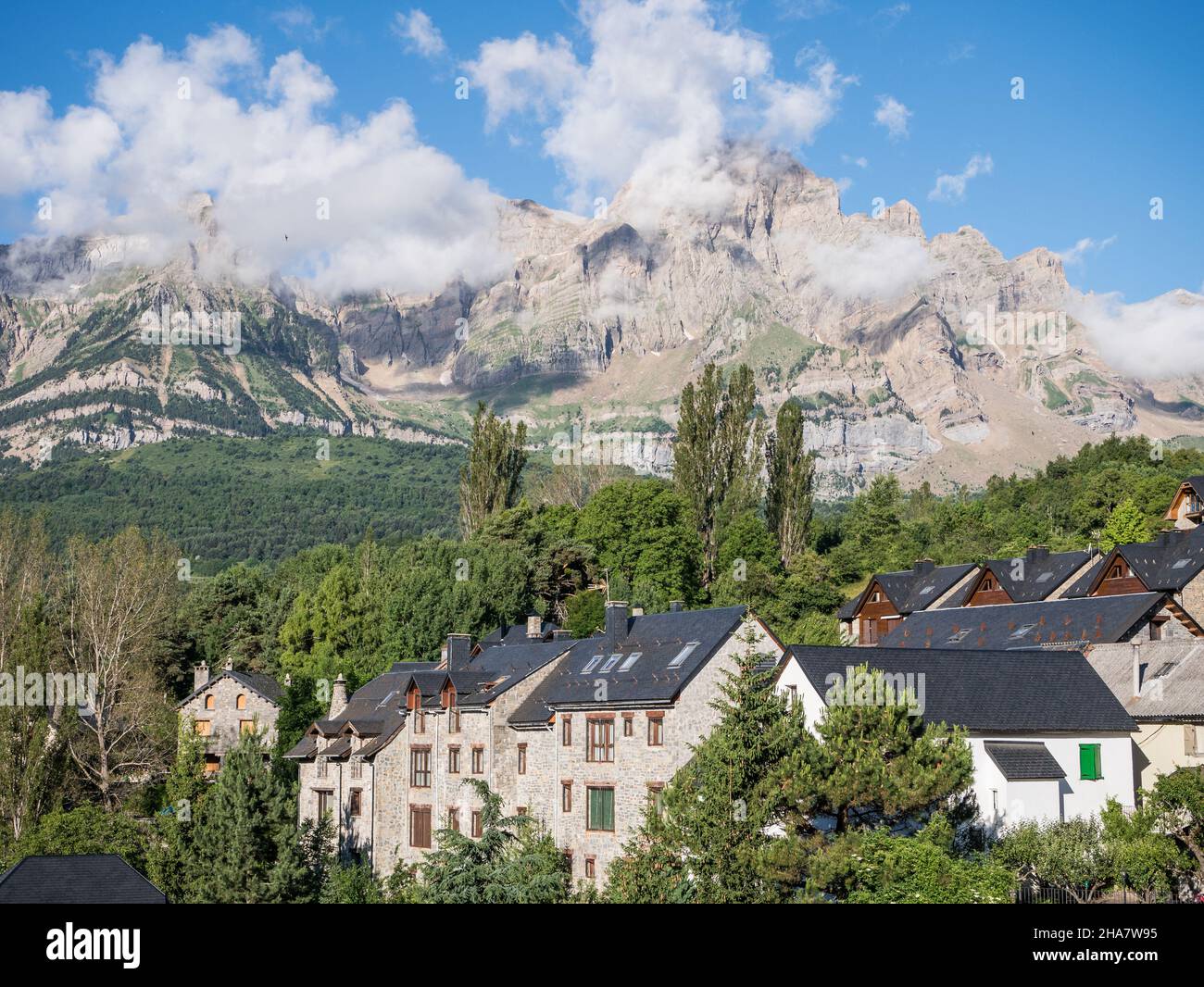Valle de tena hi-res stock photography and images - Alamy