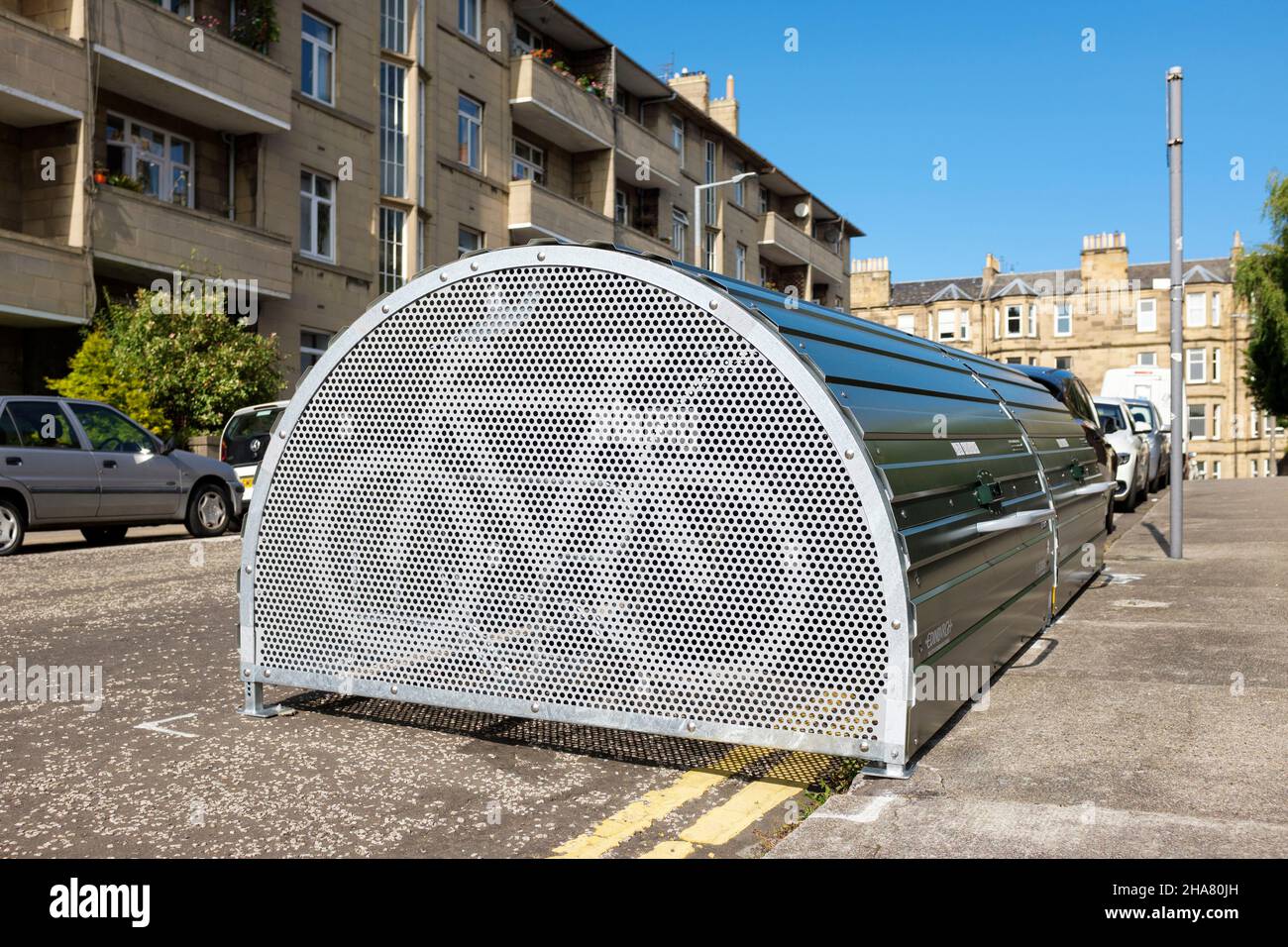 Roadside storage hi-res stock photography and images - Alamy