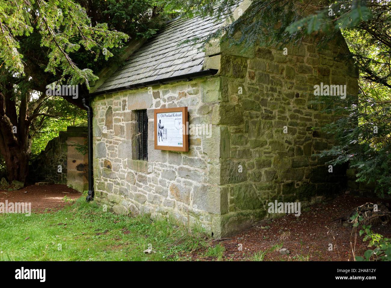Old pentland cemetery hi-res stock photography and images - Alamy