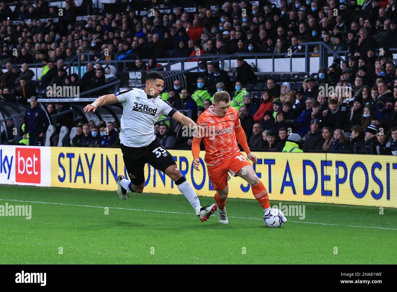 Shayne Lavery #19 of Blackpool breaks with the ball Stock Photo - Alamy