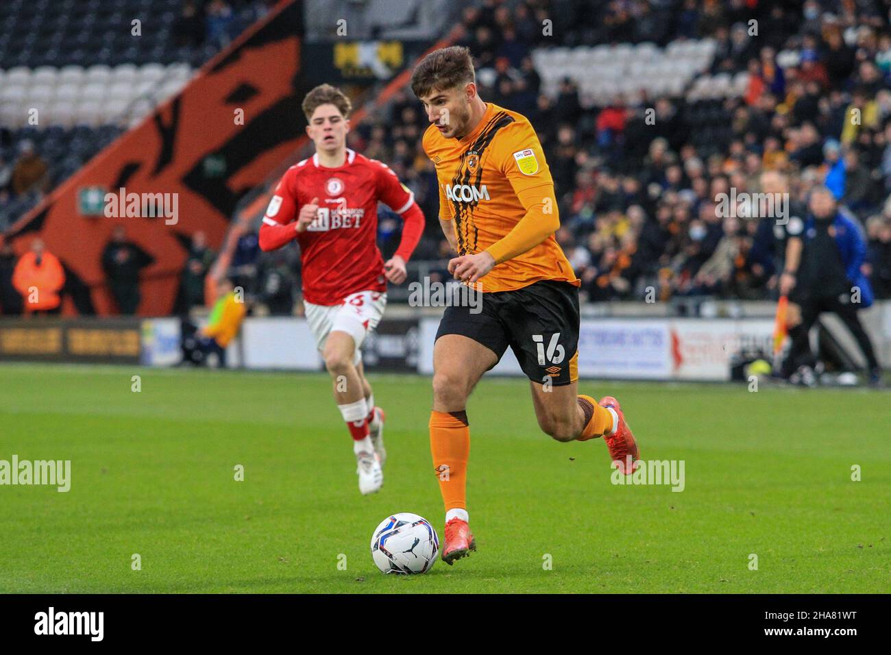 Ryan Longman #16 of Hull City runs into the box and shoots at goal ...