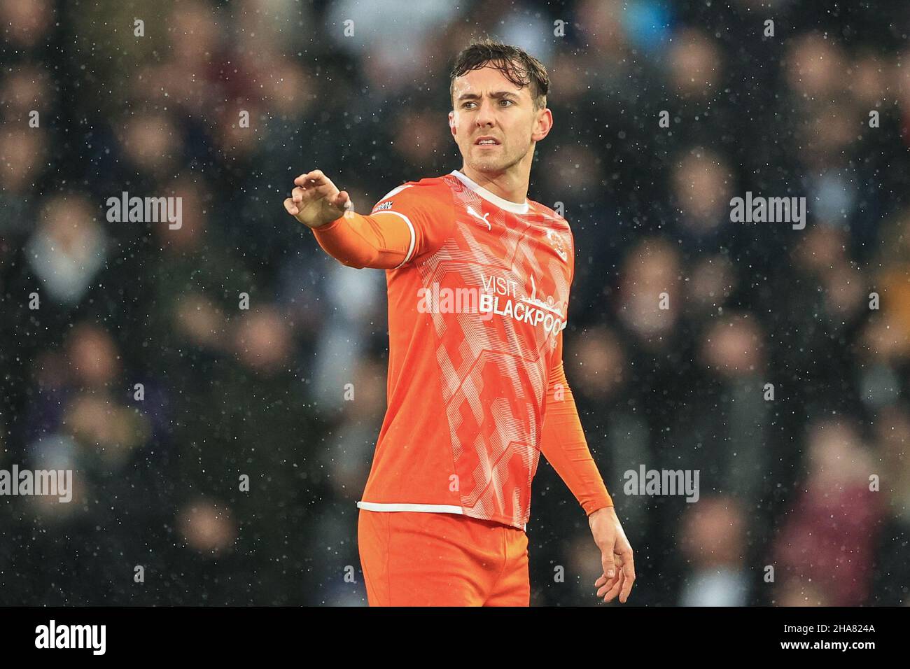 Ryan Wintle #8 of Blackpool gives his team instructions Stock Photo - Alamy