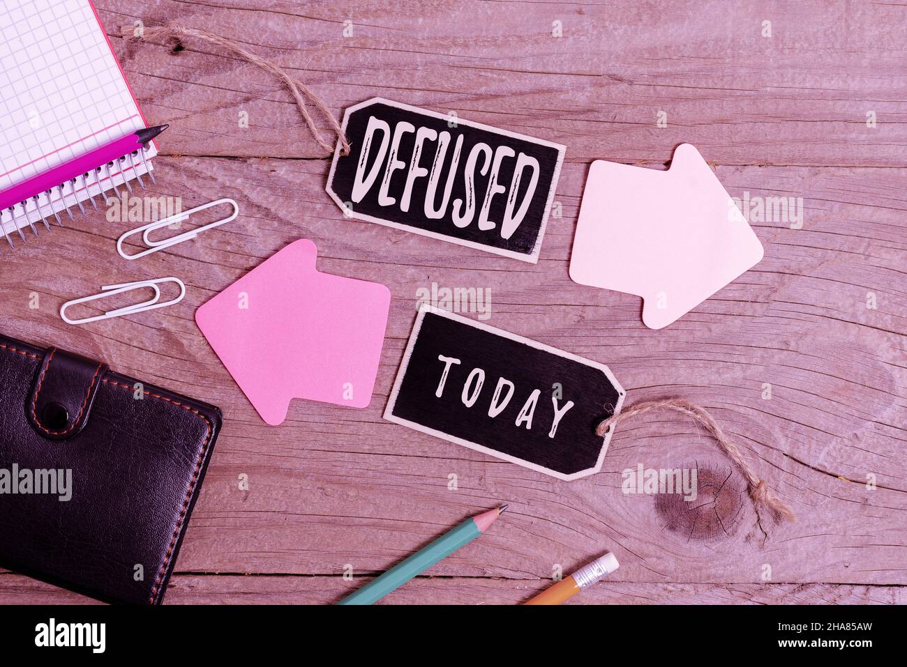 Army helmet with peace sign hi-res stock photography and images - Alamy