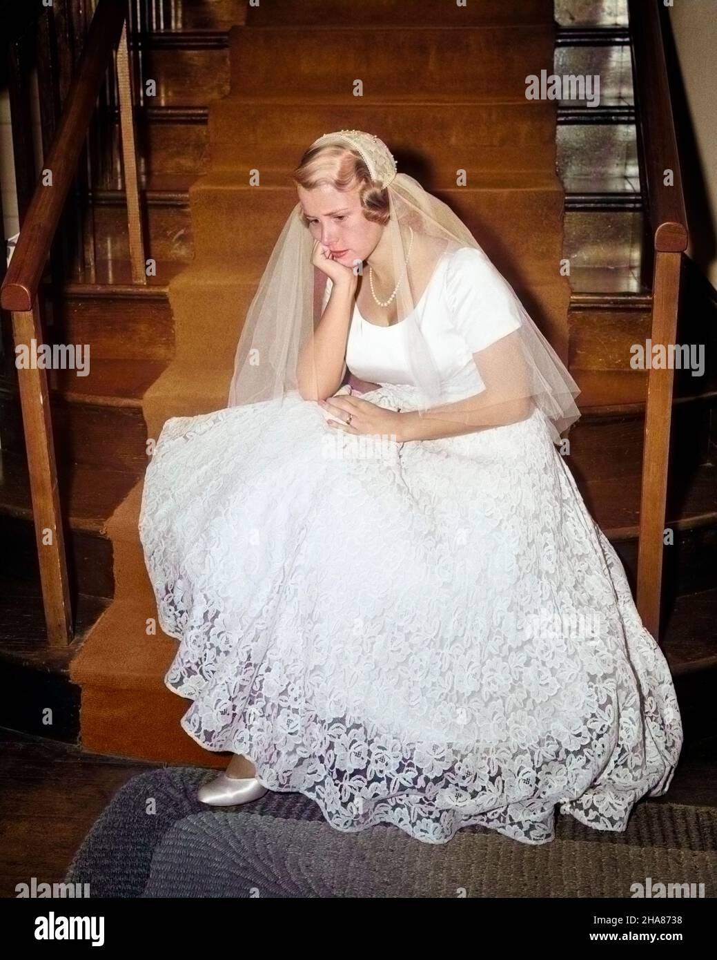 Unhappy bride 1950s hi-res stock photography and images - Alamy