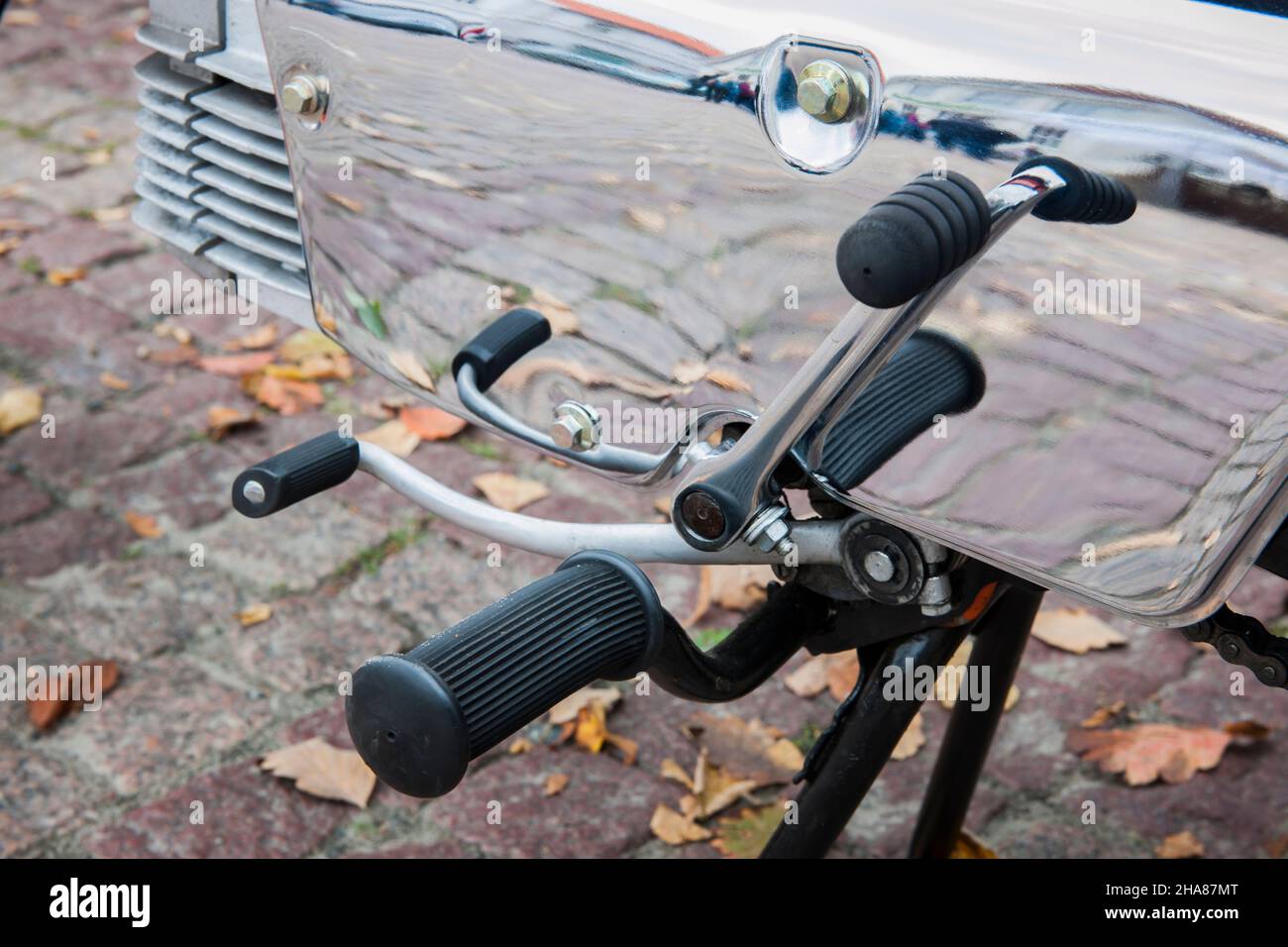 Kickstarter motorcycle hi-res stock photography and images - Alamy