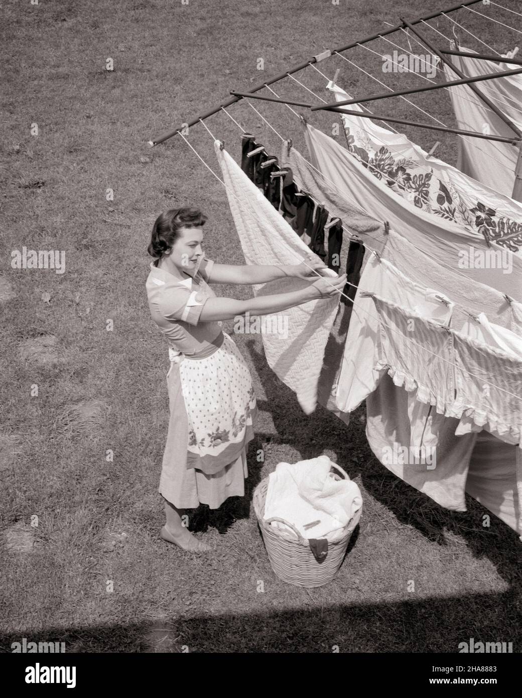 Wash day 1950s hi-res stock photography and images - Alamy