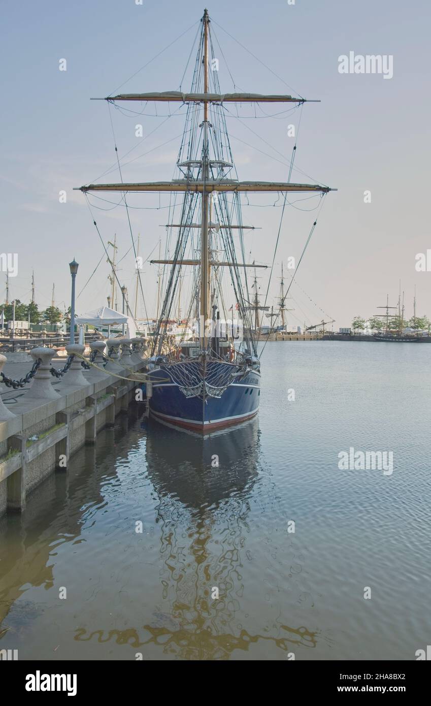 Lake Erie Cleveland, Ohio USA Tall Ship Festival. Sailing ship docked ...