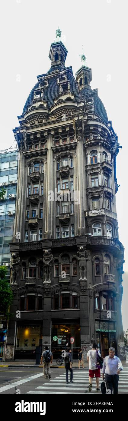 Modenist style hi-res stock photography and images - Alamy