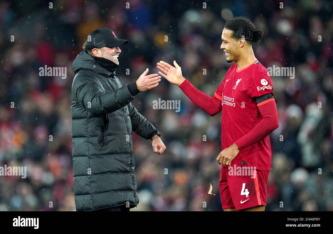 Virgil van dijk celebrate hi-res stock photography and images - Alamy