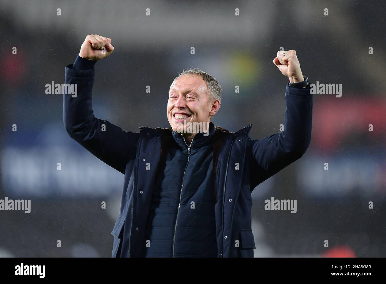 Steve Cooper manager of Nottingham Forest salutes the travelling ...