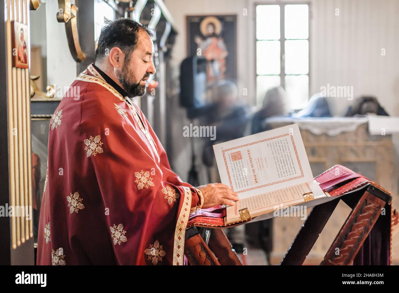 Religious priest during church service. Authentic religion spiritual ...