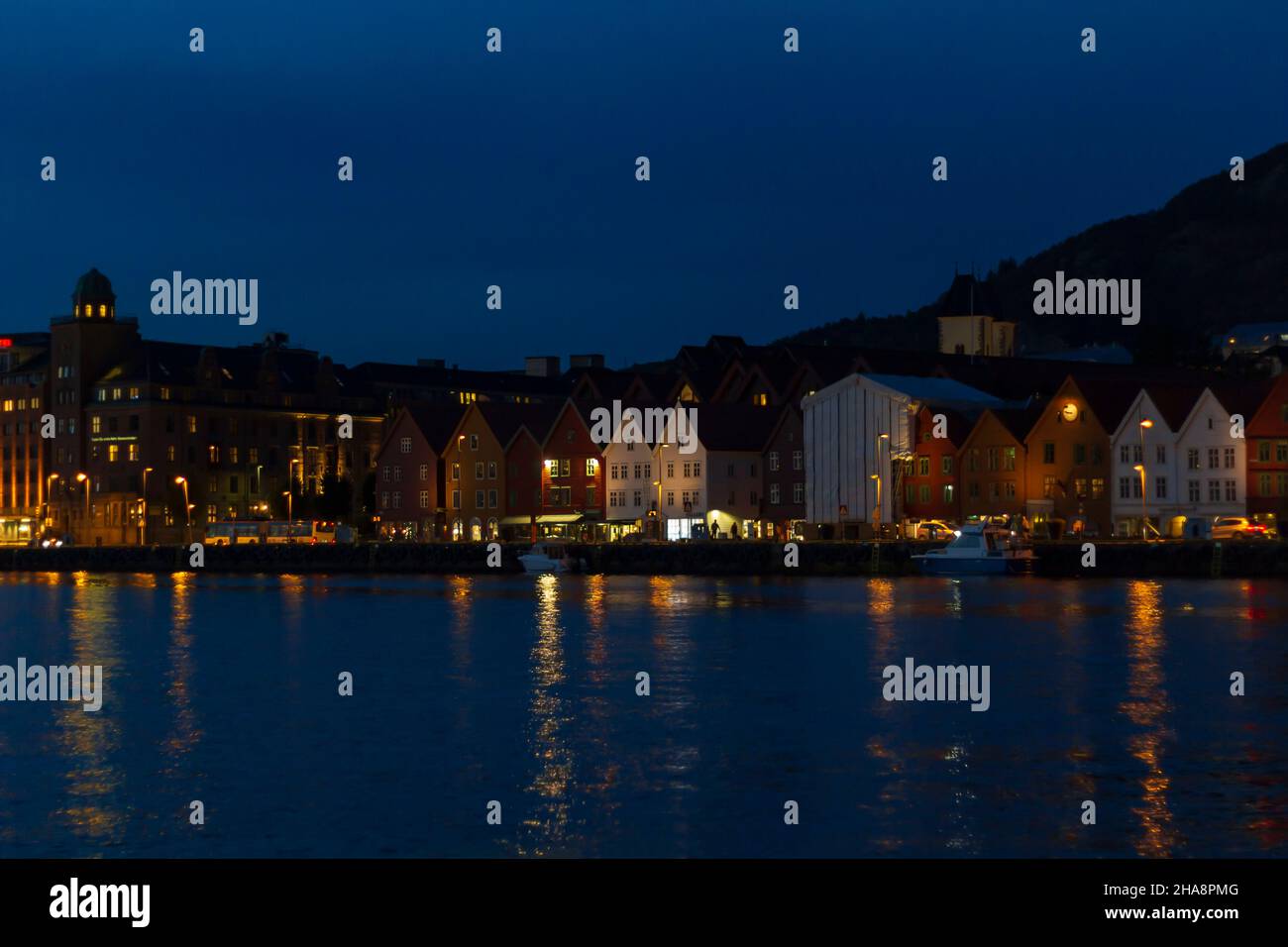 Nightlife in bergen hi-res stock photography and images - Alamy