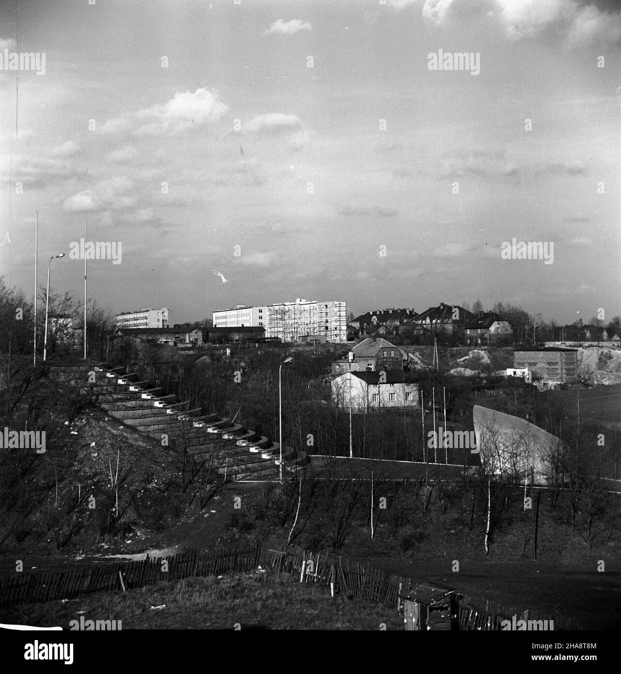 Rydu³towy, 1969-11-18. Rybnicki Okrêg Wêglowy (ROW). Widok na miasto ...