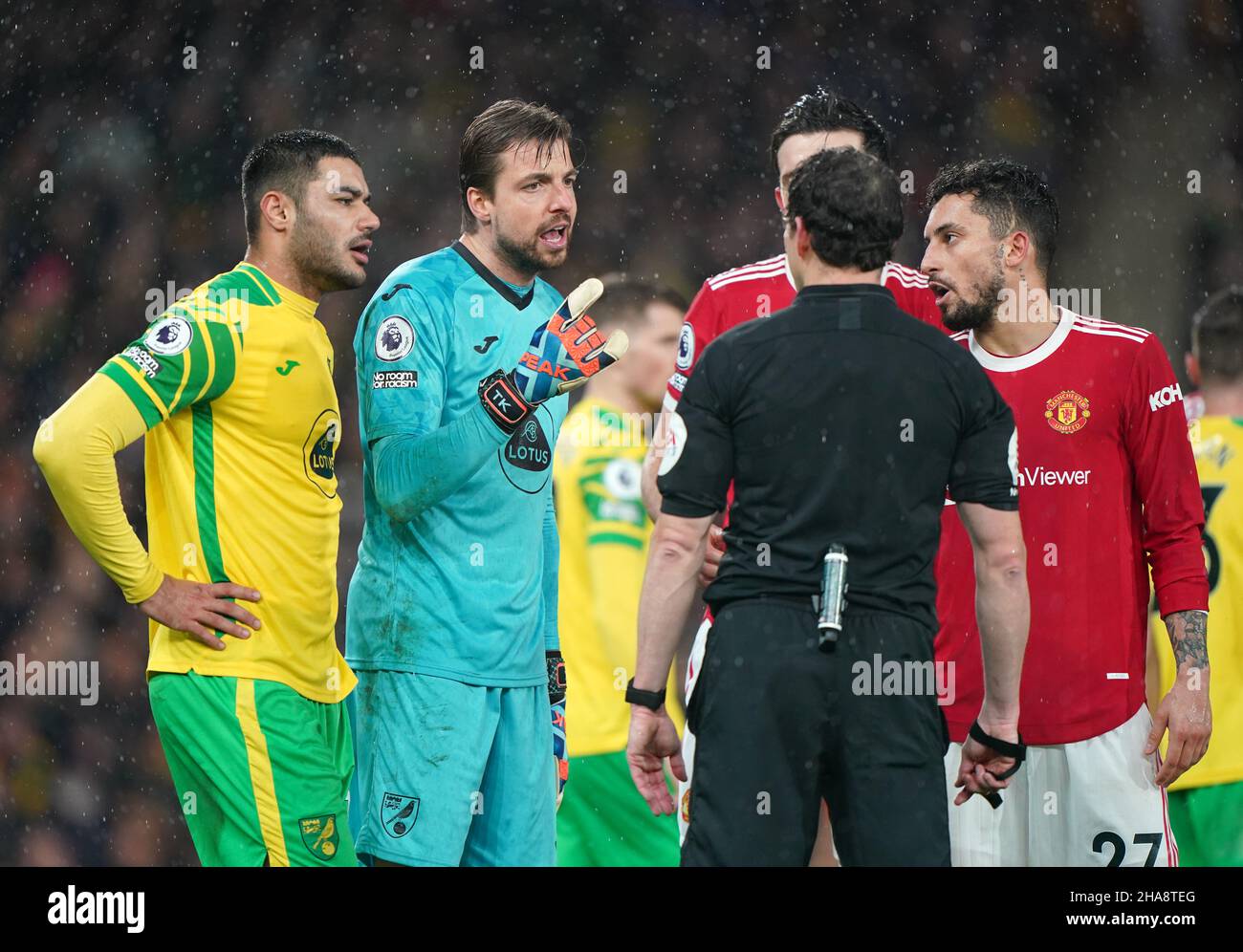 Manchester city v norwich city 2021 hi-res stock photography and images ...