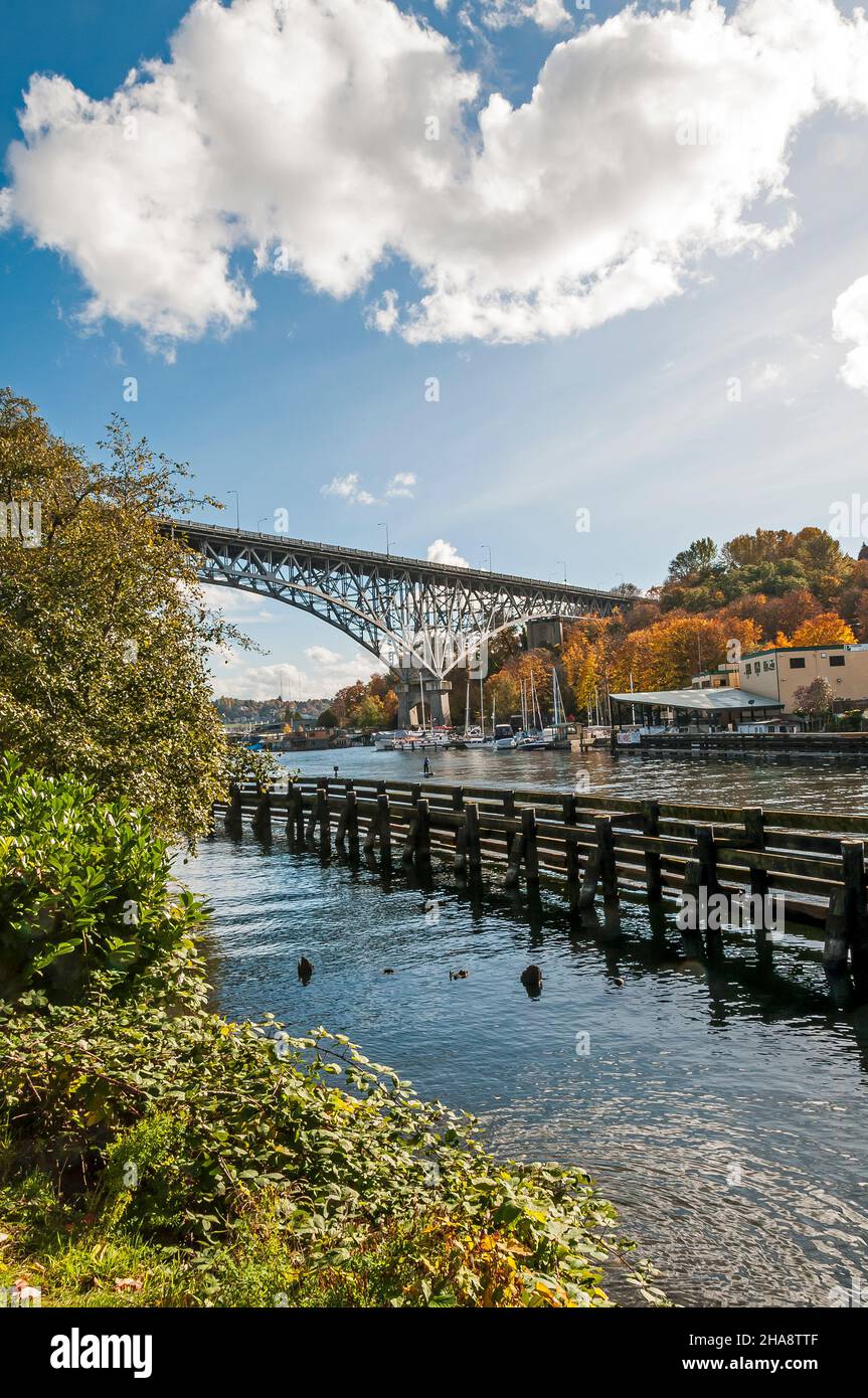 Aurora bridge hi-res stock photography and images - Alamy
