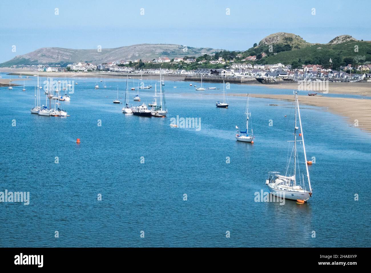Conway harbour viewpoint hi-res stock photography and images - Alamy