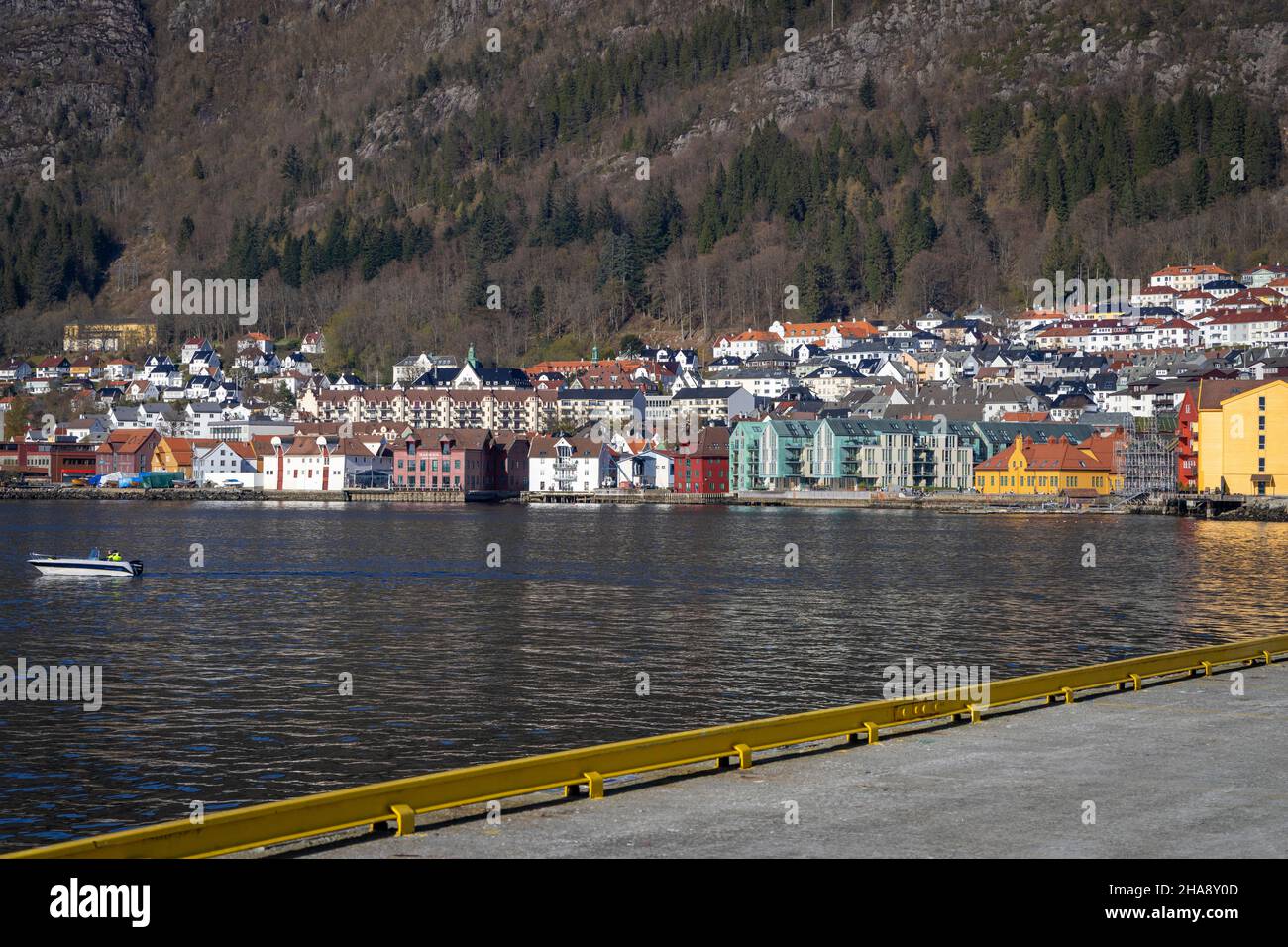 Walk through the town Bergen and Nordnes Stock Photo - Alamy