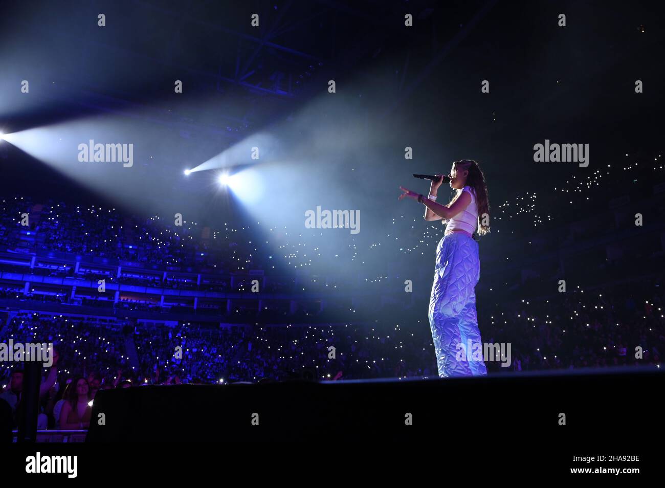 Mimi webb jingle bell ball hi-res stock photography and images - Alamy