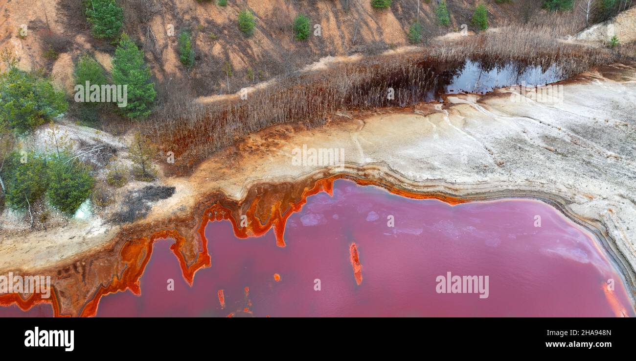 Metal extraction water pollution hi-res stock photography and images ...