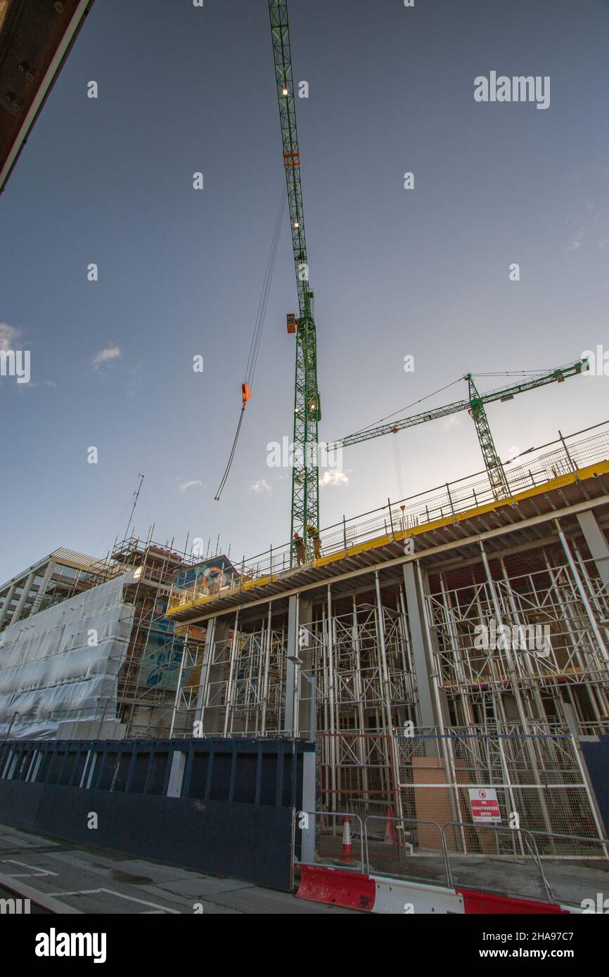 Construction works in dockland hi-res stock photography and images - Alamy