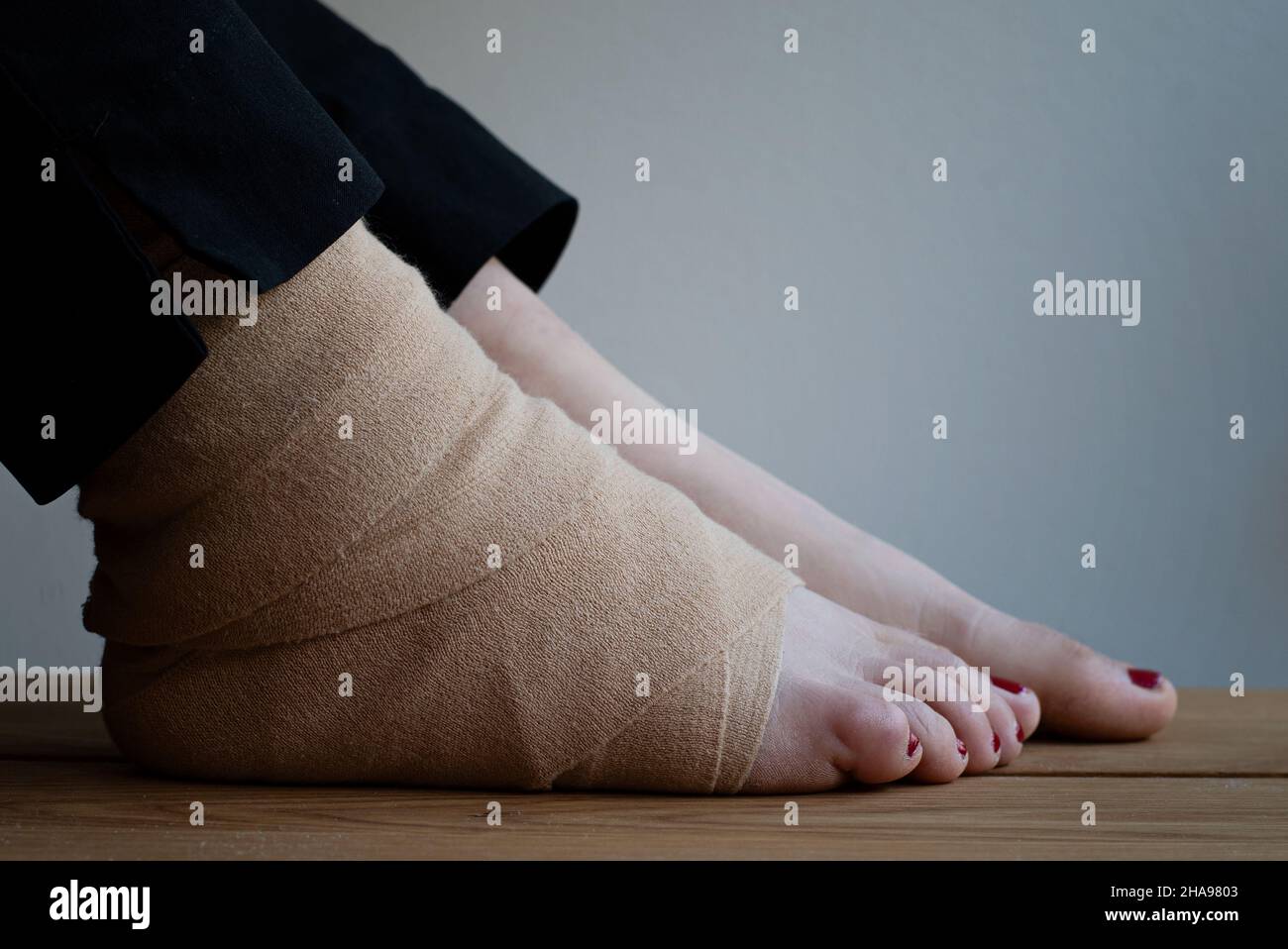 Bandage feet health hi-res stock photography and images - Alamy