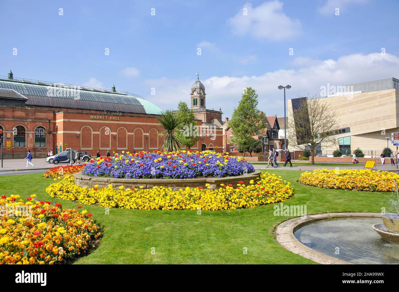 Roundabout hi-res stock photography and images - Alamy