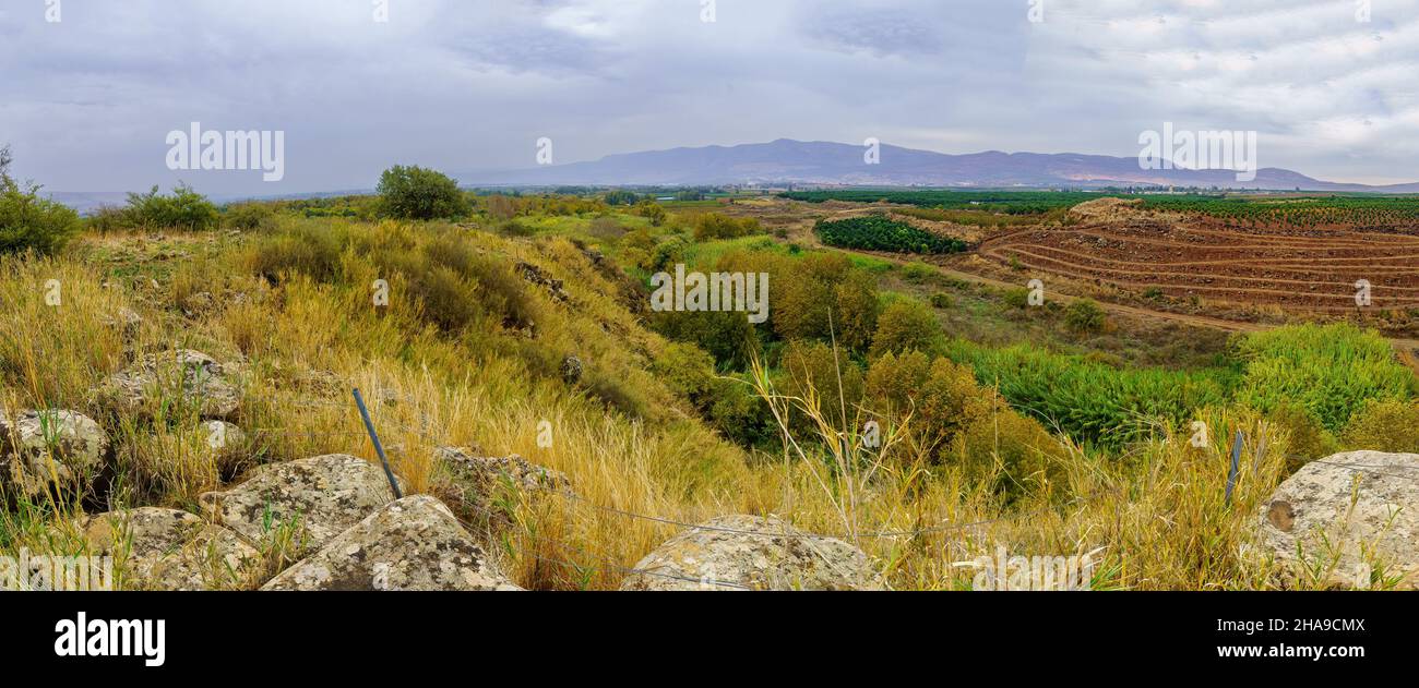 Panoramic landscape of the Hula Valley, viewed from Snir Stream ...