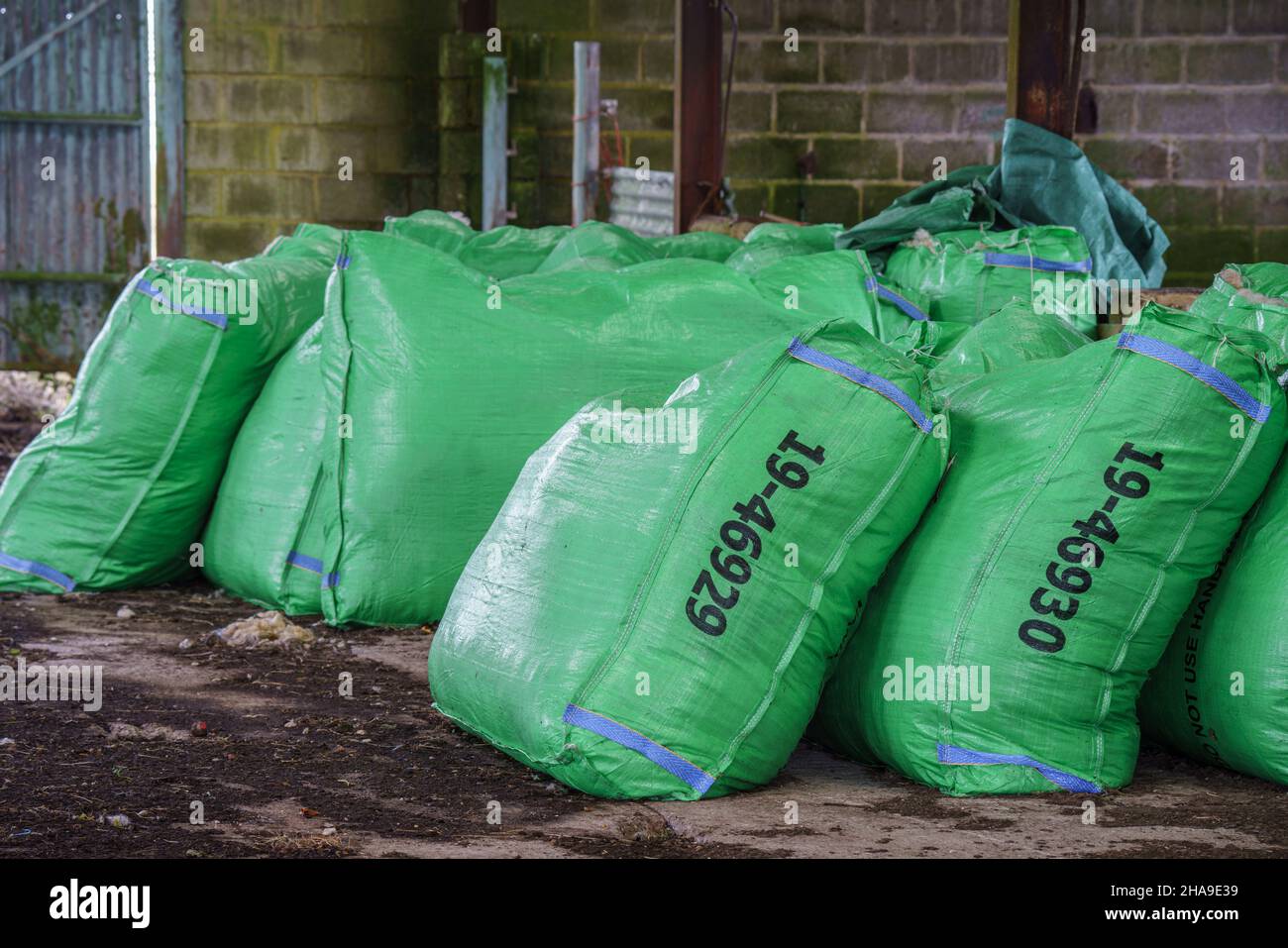 Bag of wool hi-res stock photography and images - Alamy