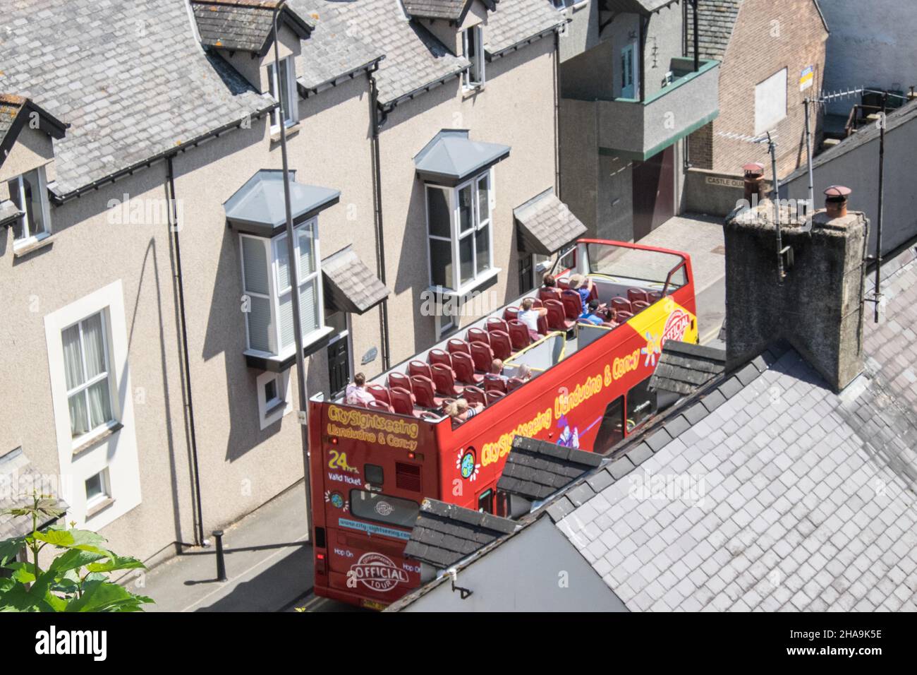 Conwy sightseeing bus hi-res stock photography and images - Alamy