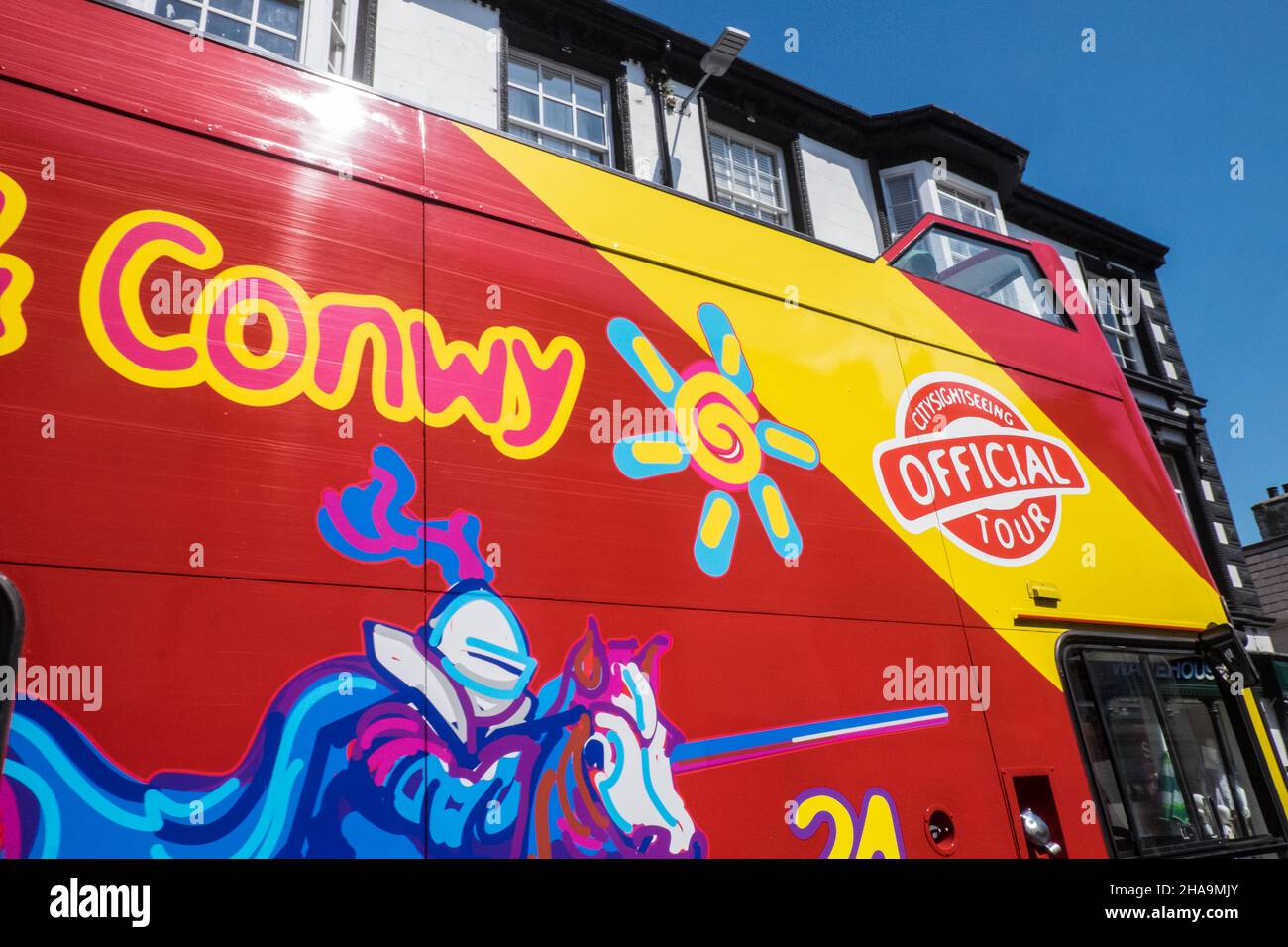 Conwy sightseeing bus hi-res stock photography and images - Alamy