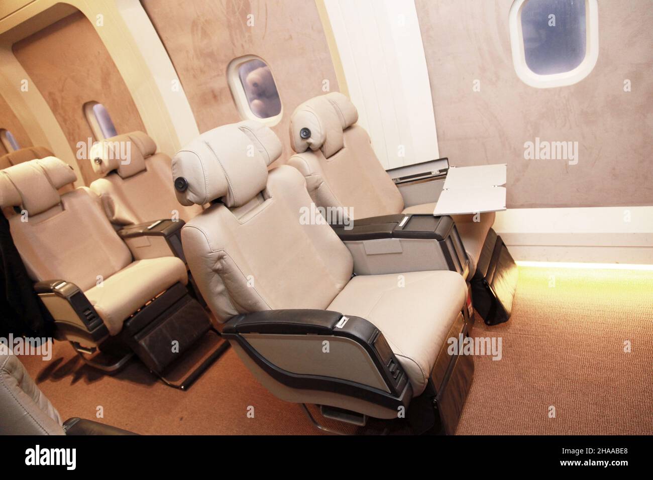 Airplane seat and window inside an aircraft Stock Photo - Alamy