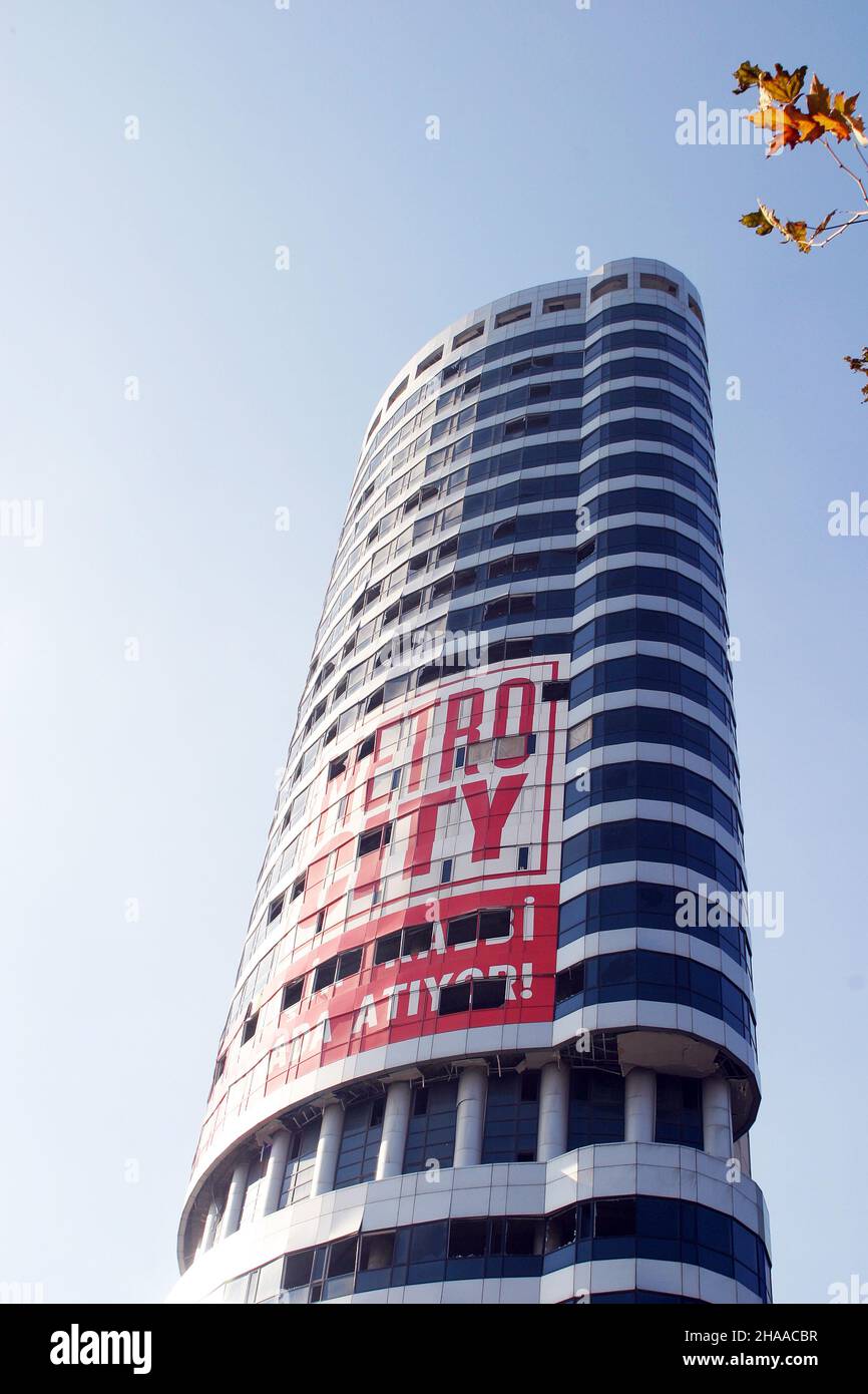 Istanbul bomb attack 2003 hi-res stock photography and images - Alamy