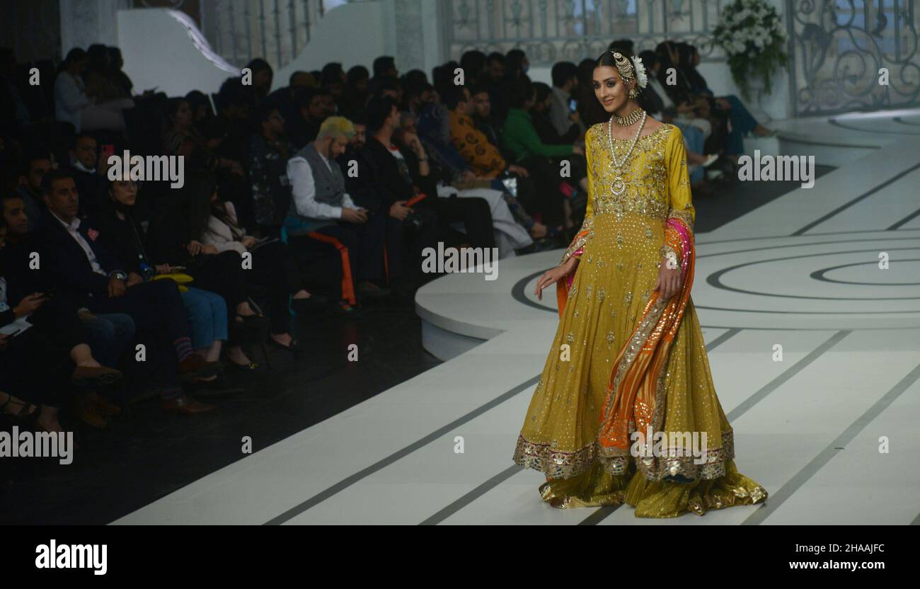 Humayun ahmed hi-res stock photography and images - Alamy