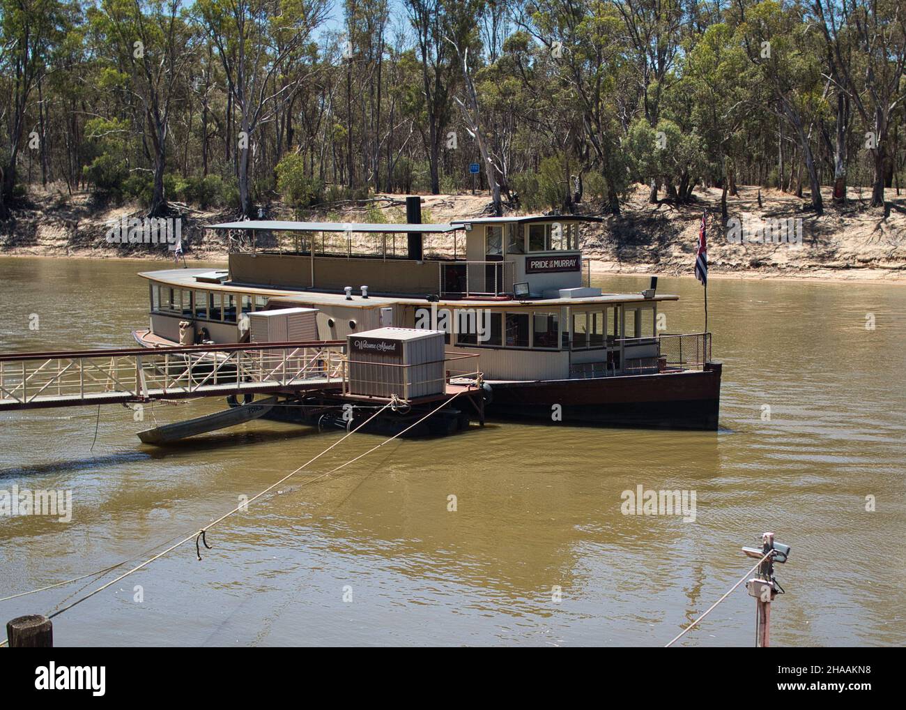An Old Paddle-Steamer on the Murray River in Echuca, Victoria ...